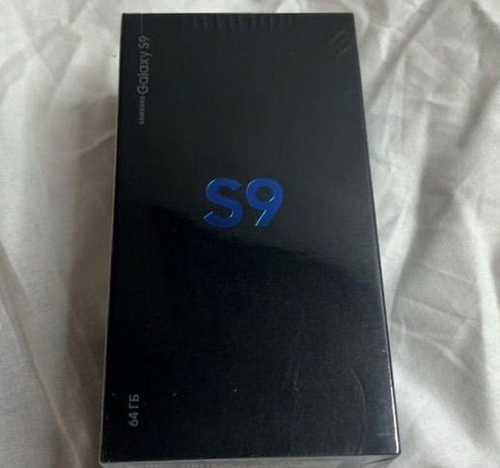 Samsung Galaxy S9, 4/64 ГБ