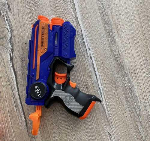 Nerf пистолет