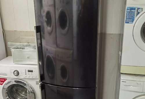 Холодильник Gorenje черный цвет