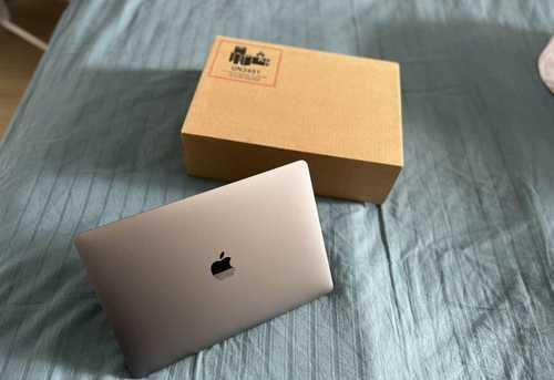 Apple MacBook Air 13 (M1 7-core GPU, 2020