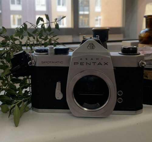 Пленочный фотоаппарат Pentax Spotmatic