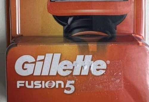 Сменные кассеты лезвия Gillette Fusion5