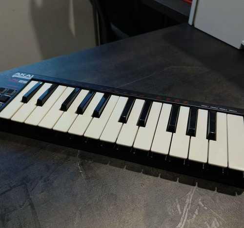 Midi-клавиатура akai LPK25