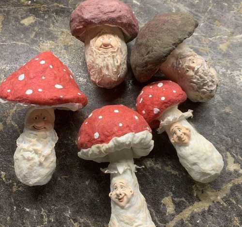 Ватные елочные игрушки ручной работы грибы
