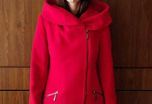 Продам демисезонное женское пальто 40-42р