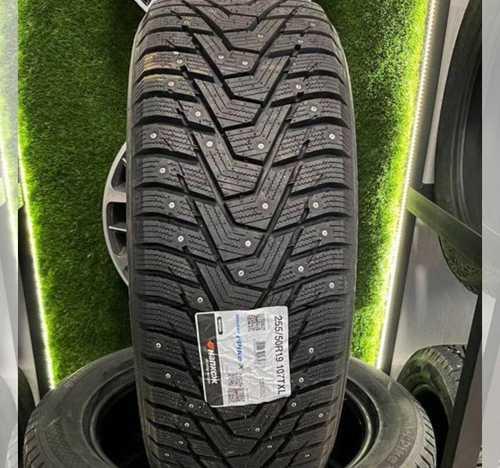 Hankook Winter i'Pike X W429A 235/55 R18 104T