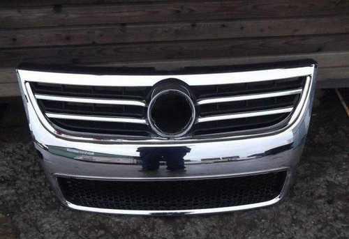 Решетка радиатора VW Touareg 1 (2007-2010)