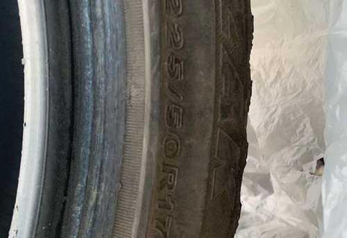 Bridgestone Blizzak VRX3 225/50 R17