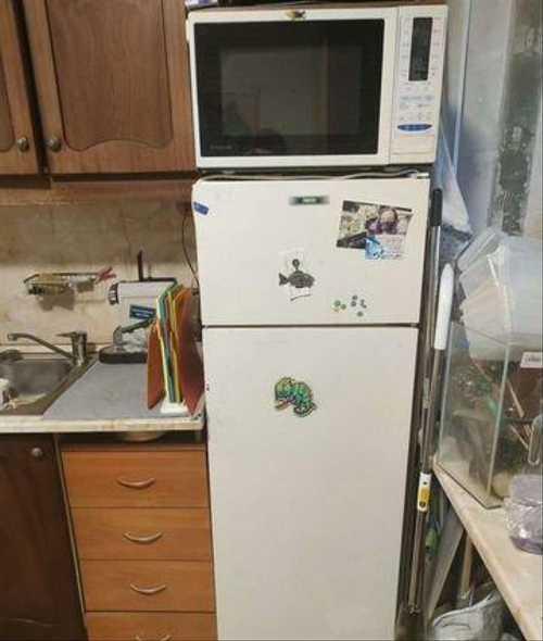 Холодильник + микроволновка бу
