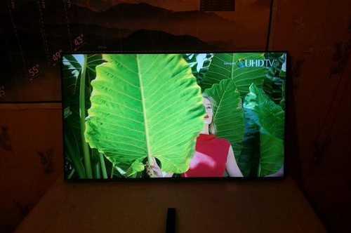 SamsungUE50TU7570U Crystal UHD 4K Smart TV новый