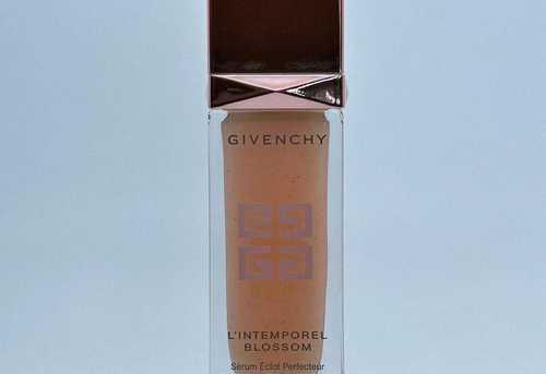 Givenchy LIntemporel Blossom Radiance Serum