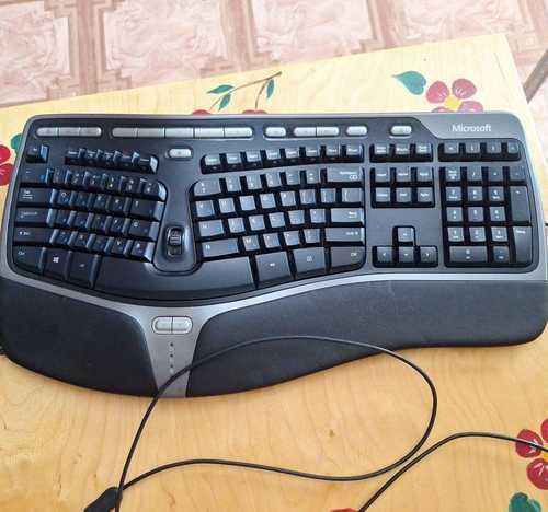 Клавиатура Microsoft natural ergonomic 4000