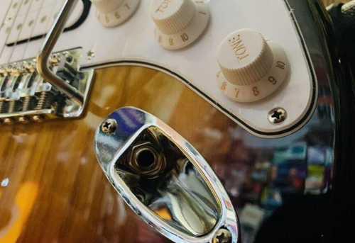 Электрогитара Stratocaster + Комбоусилитель