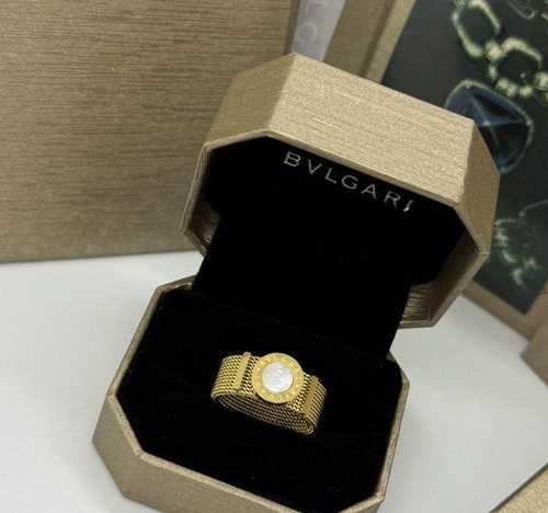 Кольцо Bvlgari булгари золото