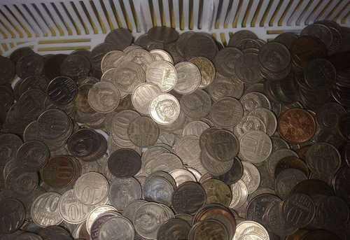 Продам монеты СССР наминал 10коп