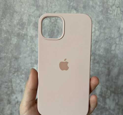 Чехол на iPhone 13