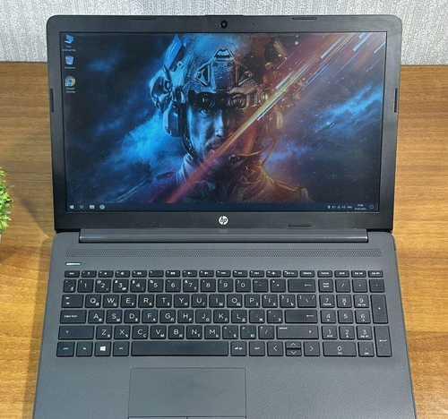 Игровой HP FullHD/8GB/Vega3