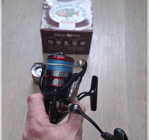 Катушка daiwa ninja lt 2500  доп шпуля