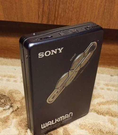 Кассетный плеер Sony Walkman wm ex 600