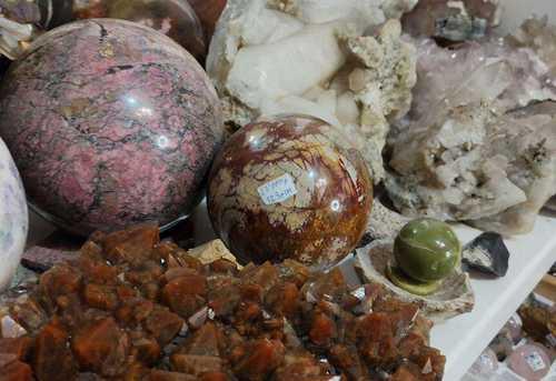 Кристаллы, минералы, шары из натуральных камней