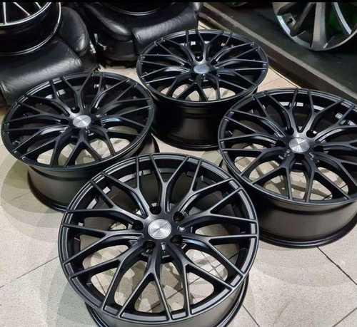 Vossen R18 5X114,3 black