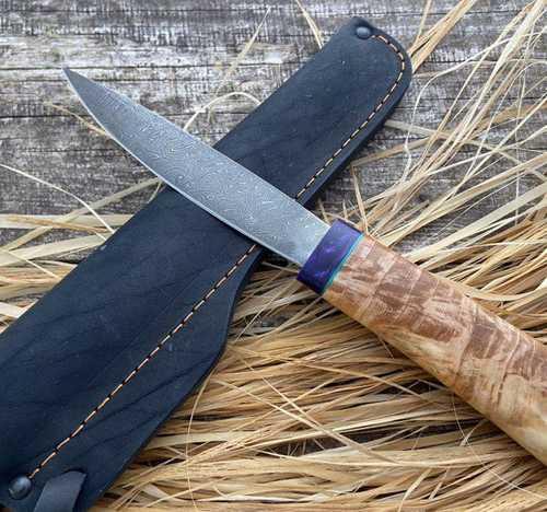 Якутский кованый нож с долом из дамаска