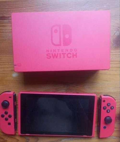 Nintendo switch (Mario edition)