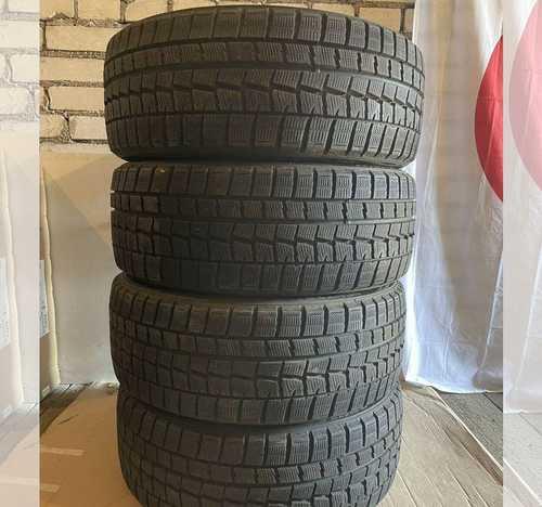 Dunlop Winter Maxx WM01 215/45 R17 87Q