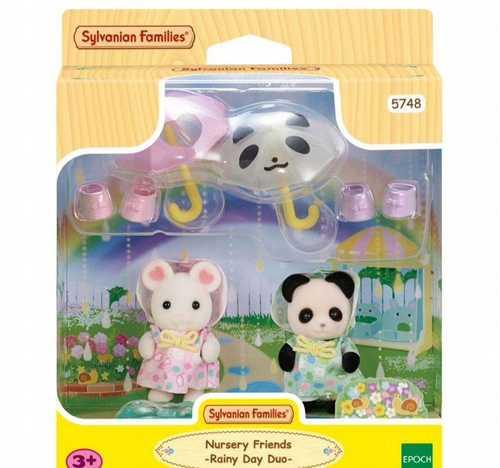 Sylvanian Families Малыши на прогулке под дождем