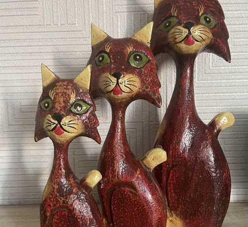 Статуэтки коты деревянные