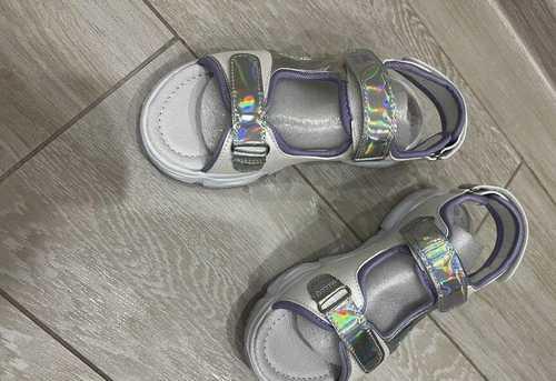 Новая детская обувь для девочки Kenka
