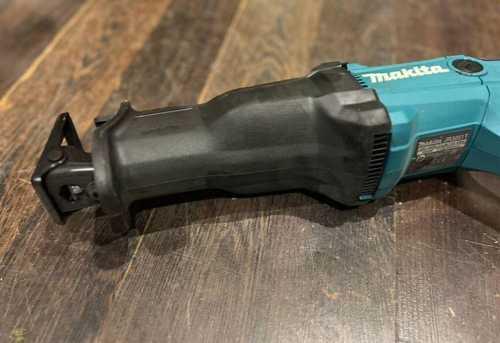 Сабельная пила Makita JR3051T б\у