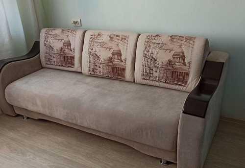 Прямой светлый диван-кровать(еврокнижка тик-так)бу
