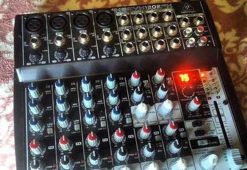 Микшерный пульт Behringer xenyx 1202fx