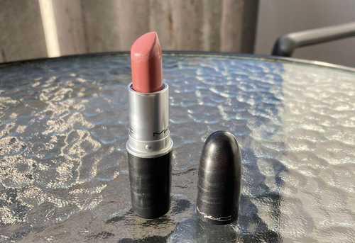 Помада MAC satin в оттенке 808 faux (пыльная роза)