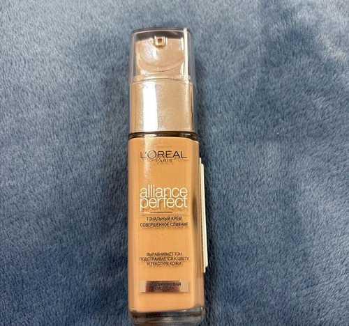 Тональный крем L'oreal paris
