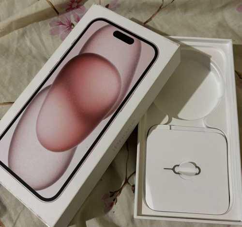 Коробка от iPhone 15