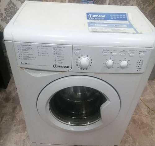 Стиральная машина indesit