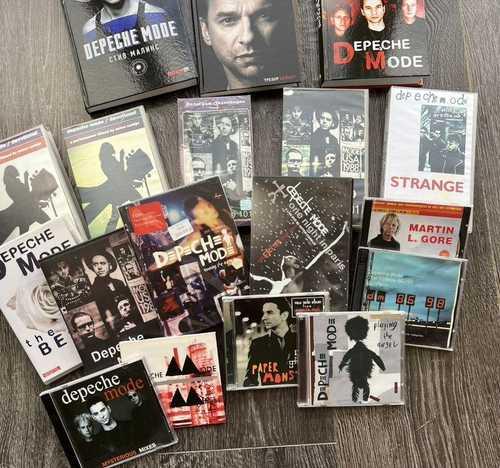 Depeche mode видеокассеты, CD диски и книги