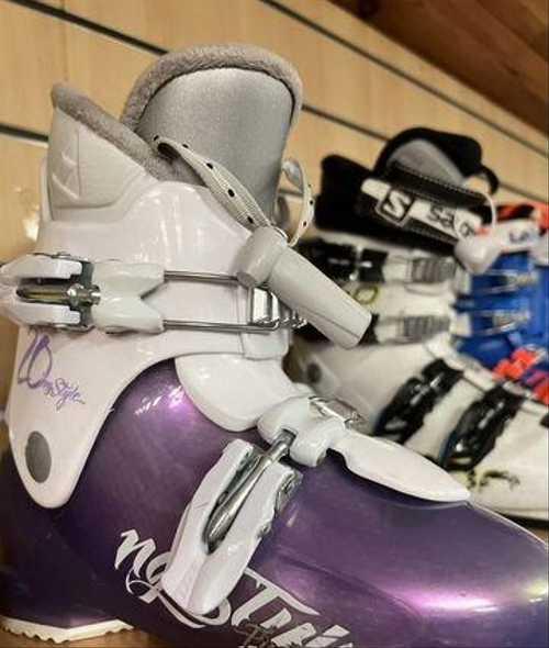 Горнолыжные ботинки fischer My style White-Violet