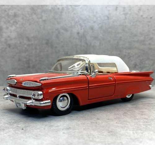 Коллекционная модель Chevrolet Impala 1959 1:34