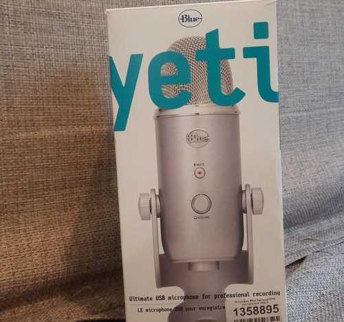 Микрофон Blue yeti