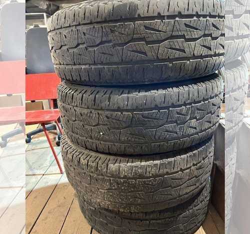 Bridgestone Dueler A/T 001 265/65 R17 112S