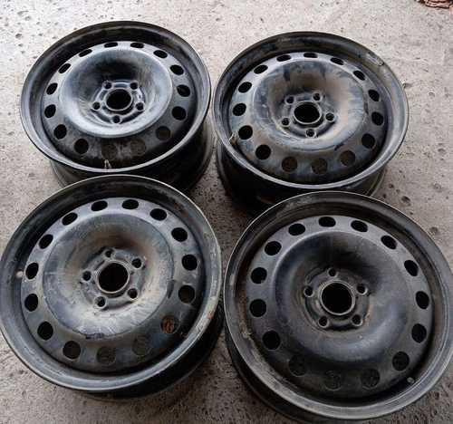 Диски r16 штамповка 5x108