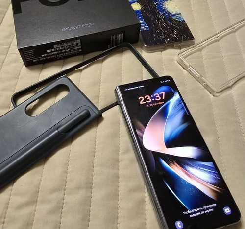 Samsung Galaxy Z Fold4, 12/256 ГБ