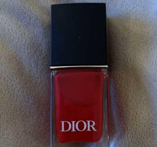 Лак для ногтей Dior