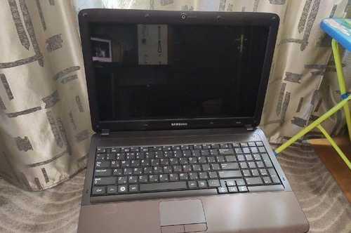Ноутбук Samsung NP-R540-JT02RU