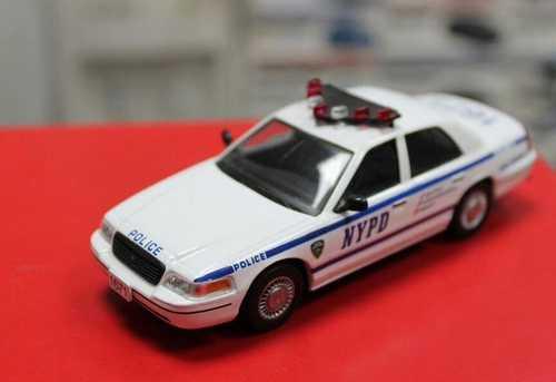 Полицейские машины: Ford Crown Victoria Нью-Йорк 1