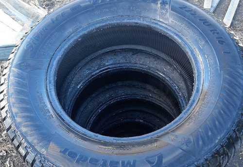 Matador MP 12 225/70 R16 и 22/70 R16