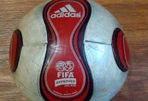 Футбольный мяч чемпионата мира 2006